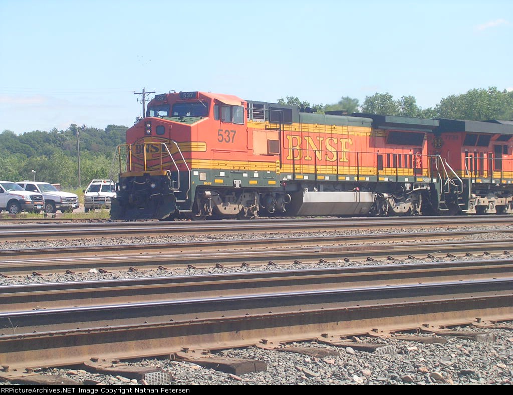 BNSF 537